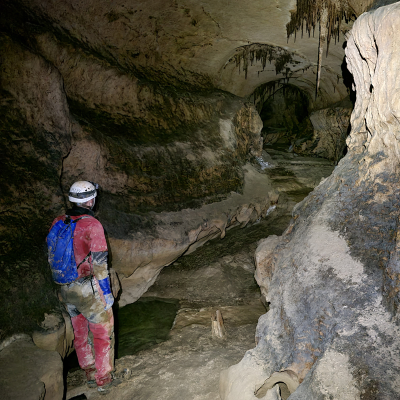 Caving Academy: Courses